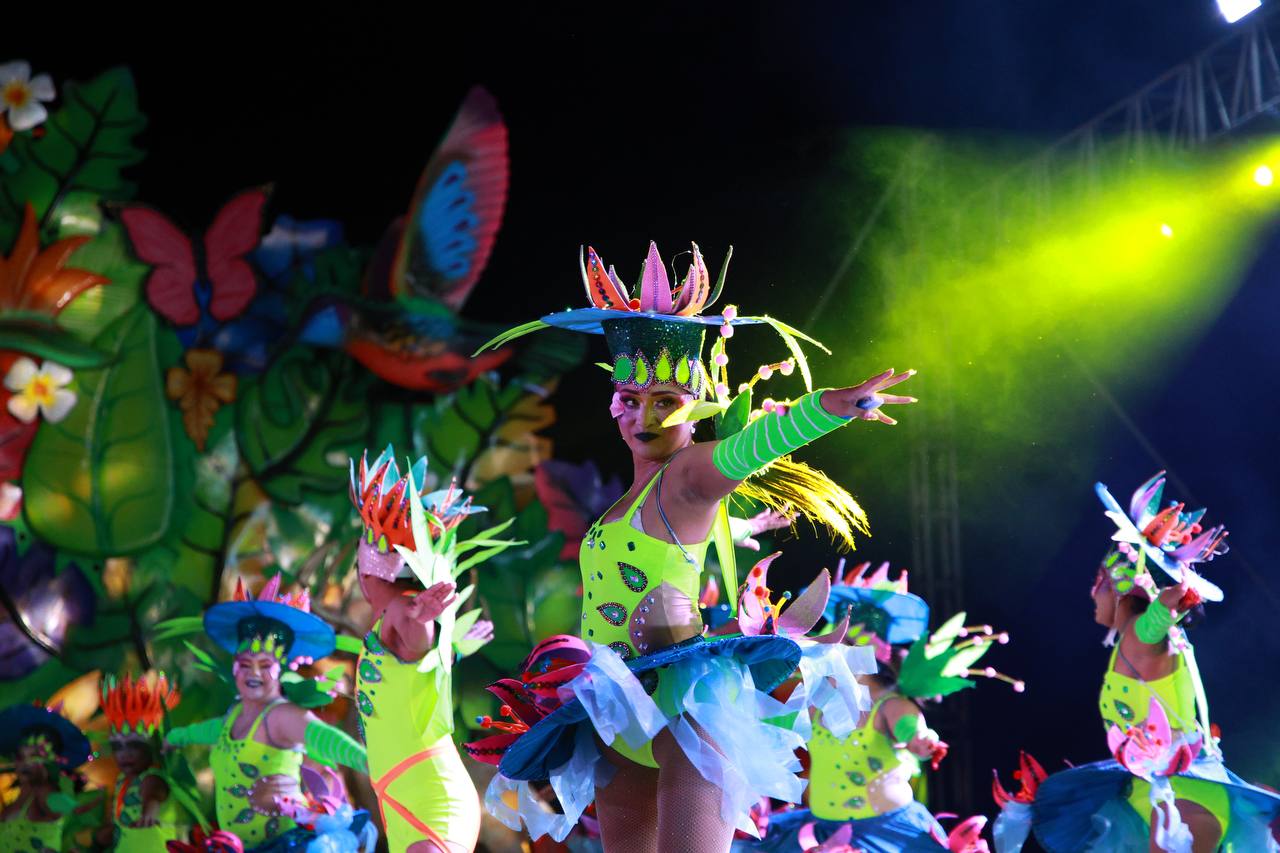 Carnaval de Mérida 2025: concurso de comparsas llena de color