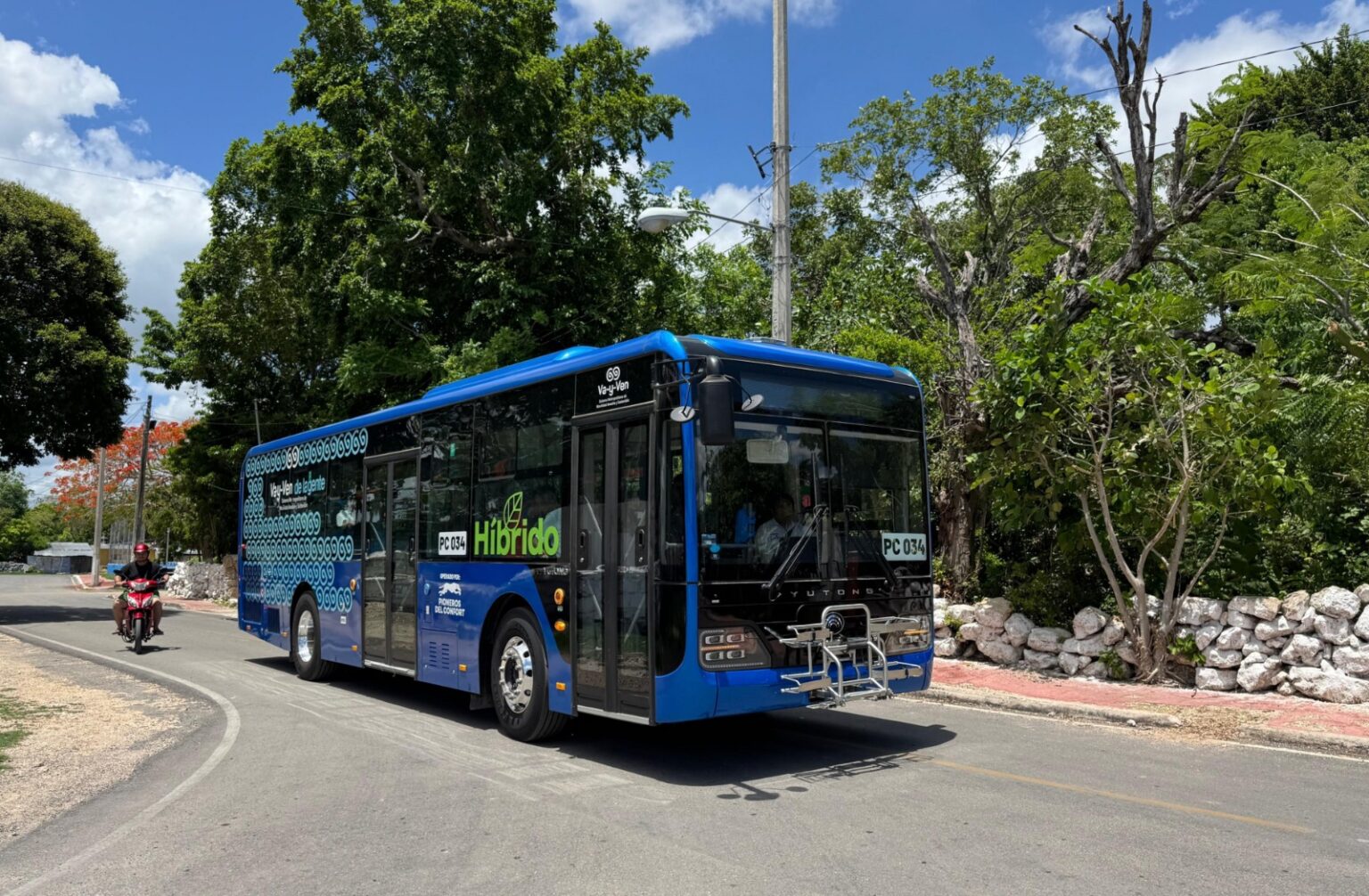 Va y Ven lanza nuevas rutas a Chichí Suárez y Campus UADY - Diario 24 ...